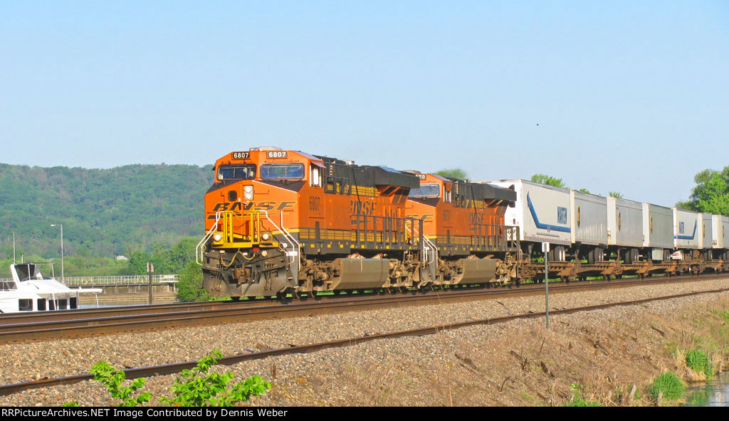 BNSF 6807, BNSF's St.Croix Sub.